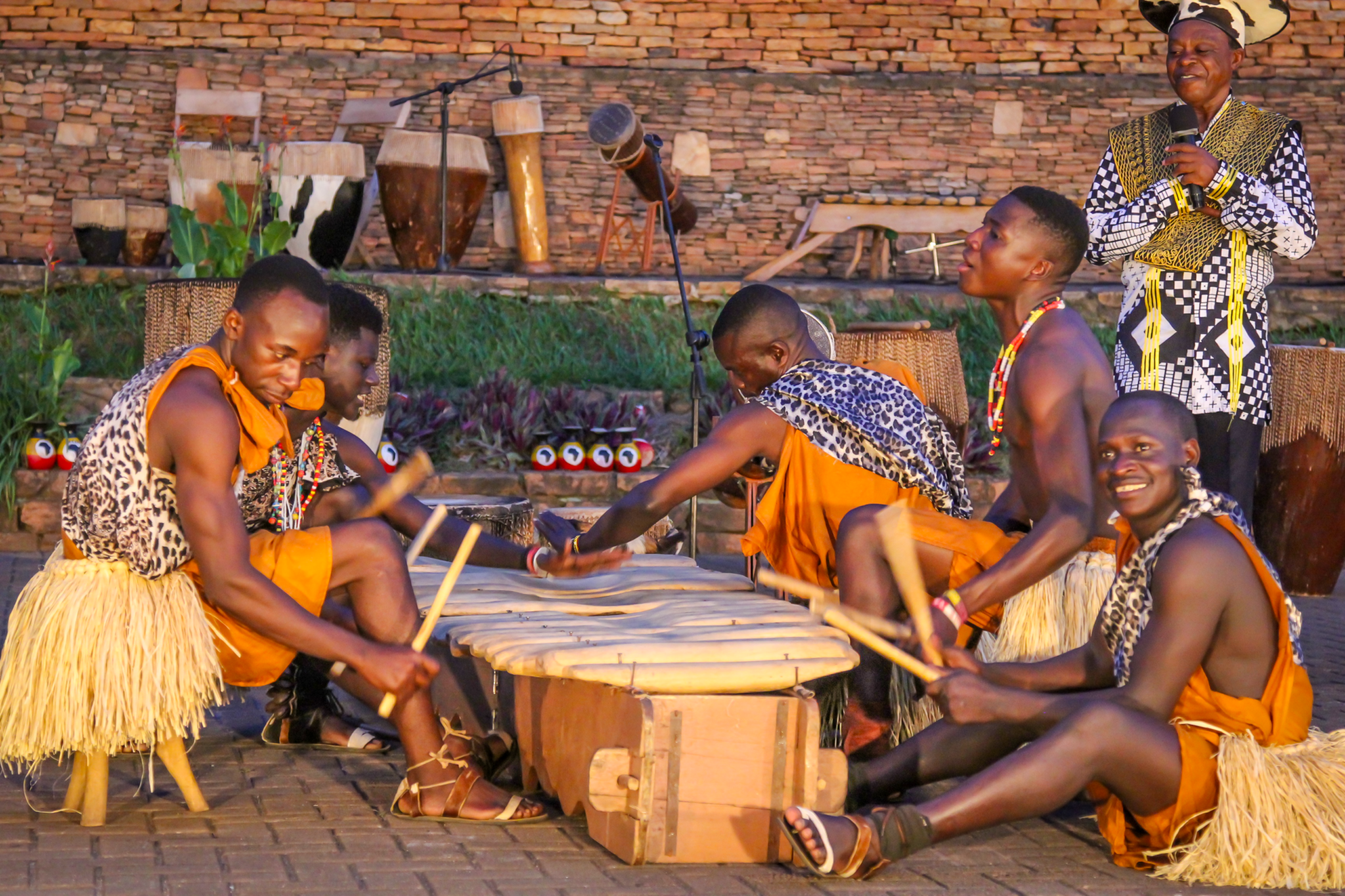 Ndere Troupe - Ndere
